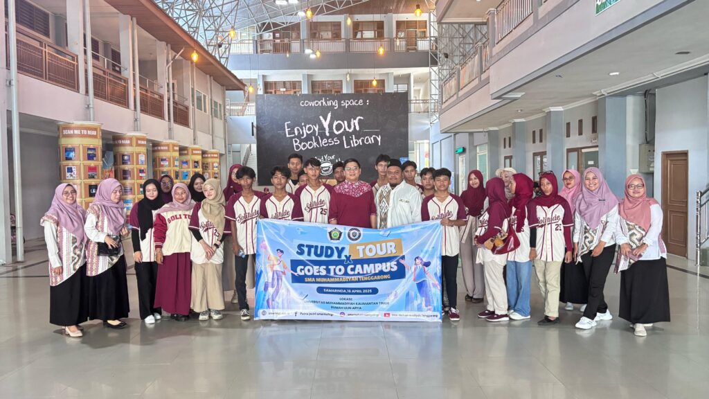 SMA Muhammadiyah Tenggarong Perkenalkan Dunia Kampus Lewat Program "Sit ...